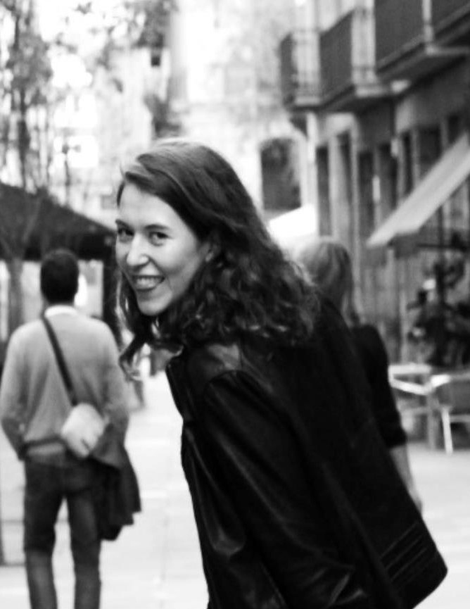 Alumni Portraits - oikos International